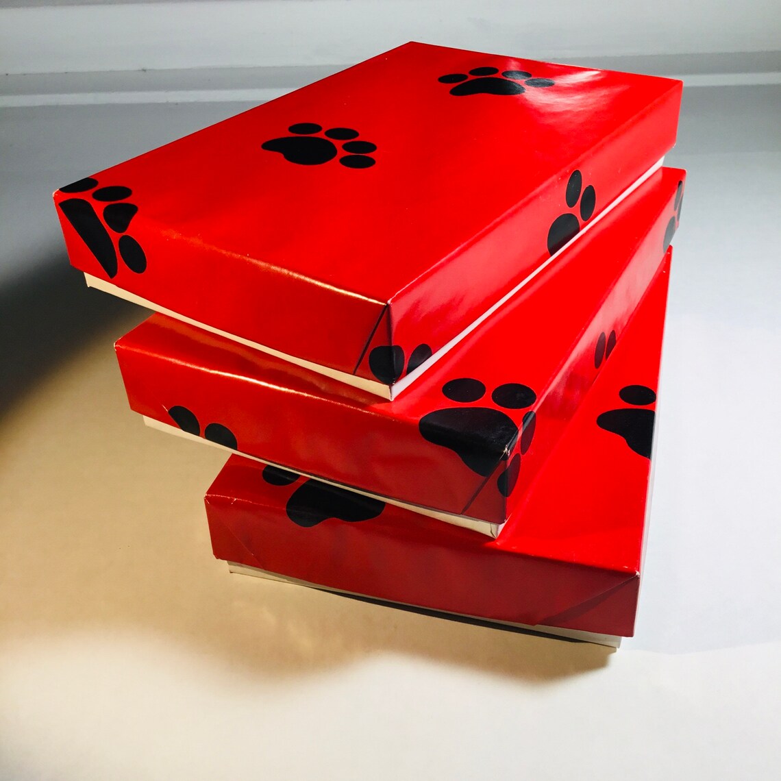 Paw Print Treat Box / Doggie Holiday Gift Box / 1/2 Lb Size 4 - Etsy