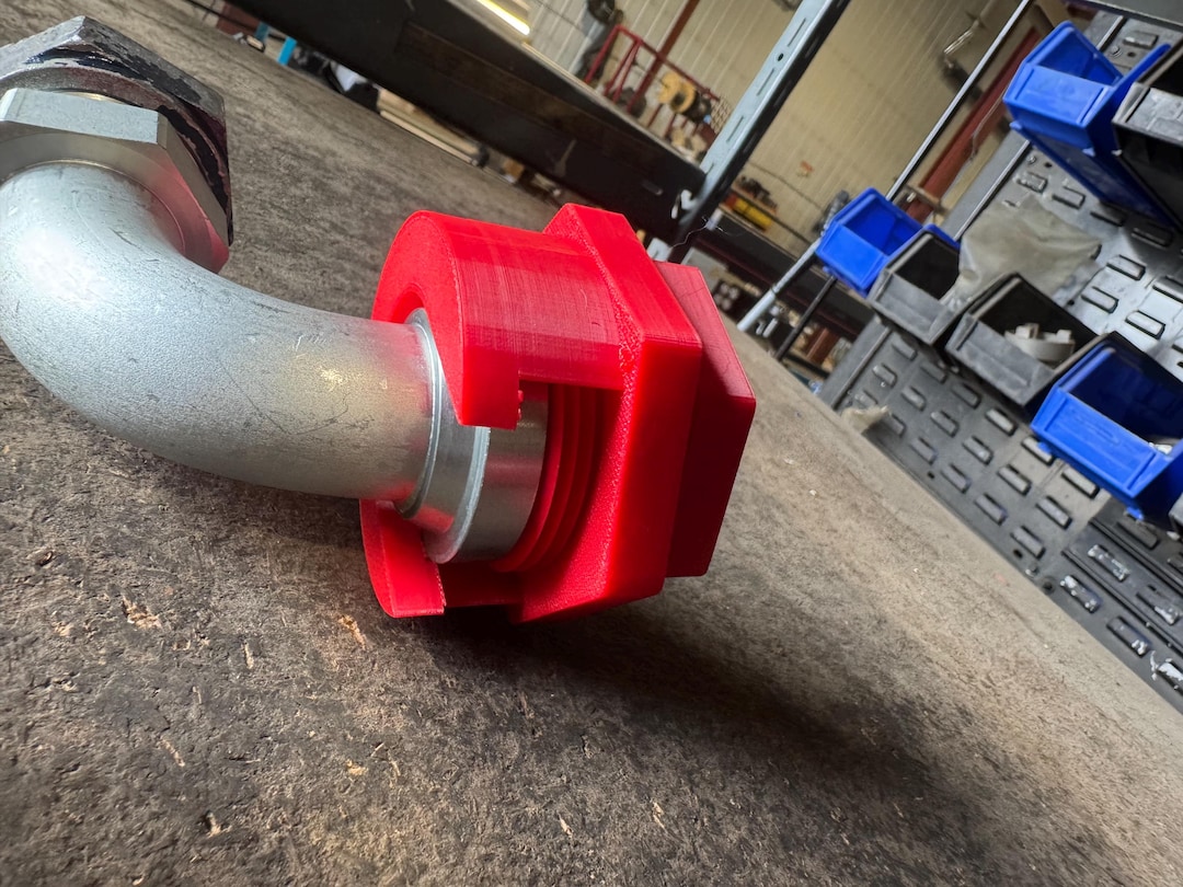 3d Printed Hydraulic Code Flange Caps Thread On Leak Prevention