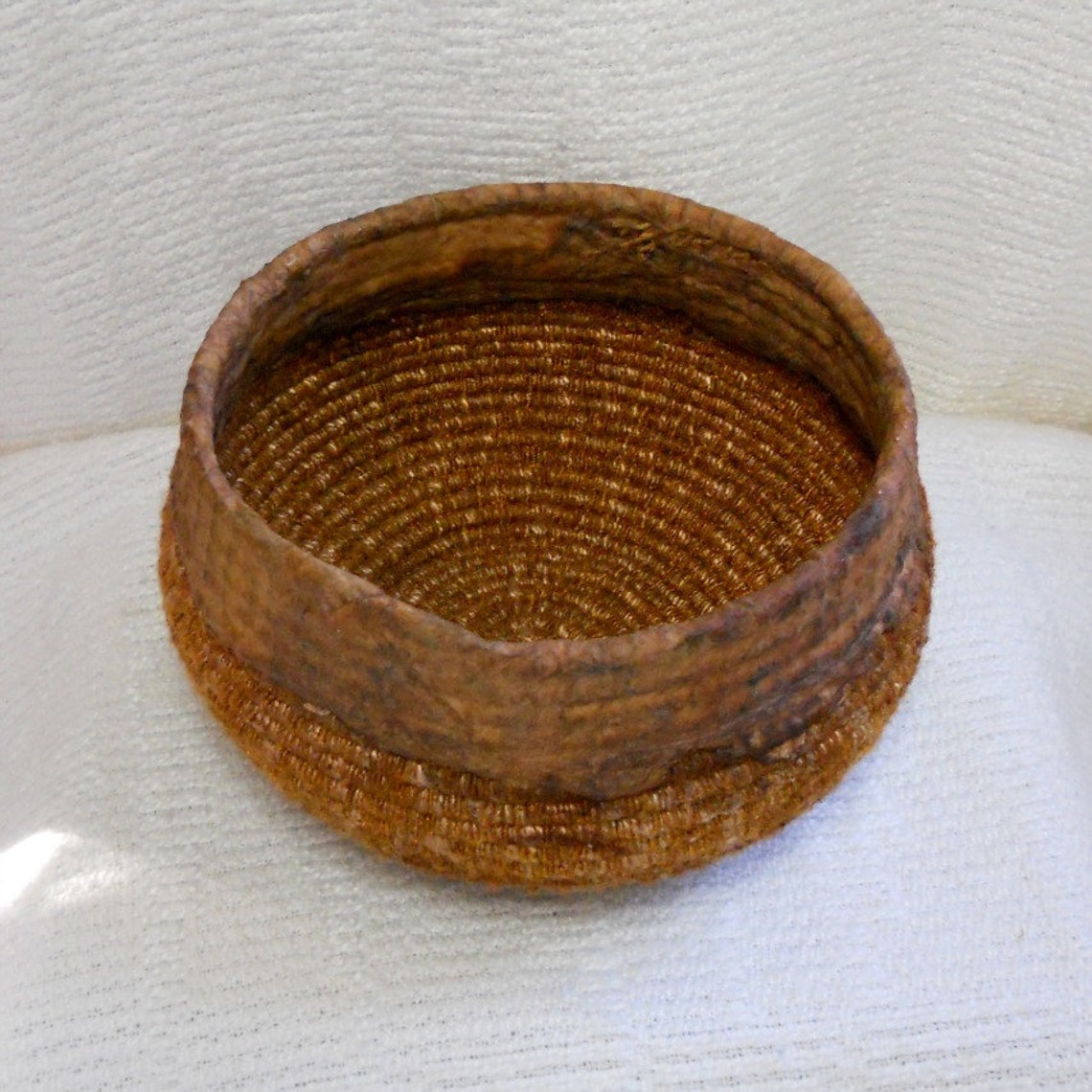 E158 Closed Coiled Basket - Etsy