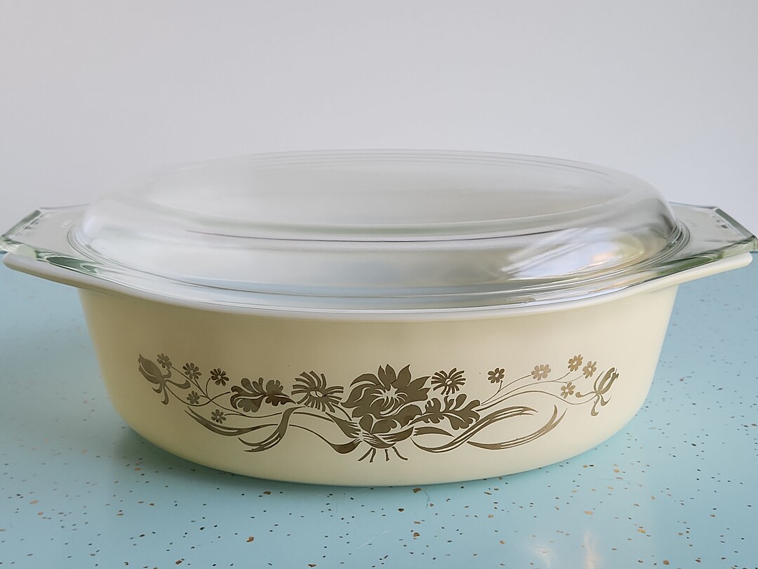 Pyrex 045 Golden Wildflower Bouquet Promo Lidded Oval Casserole 2.5 ...