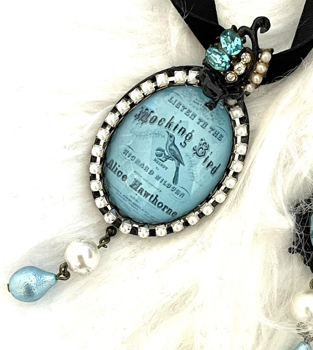 Vintage Sheet Music Necklace / Choker With Rhinestones and Pearls. #32 ...