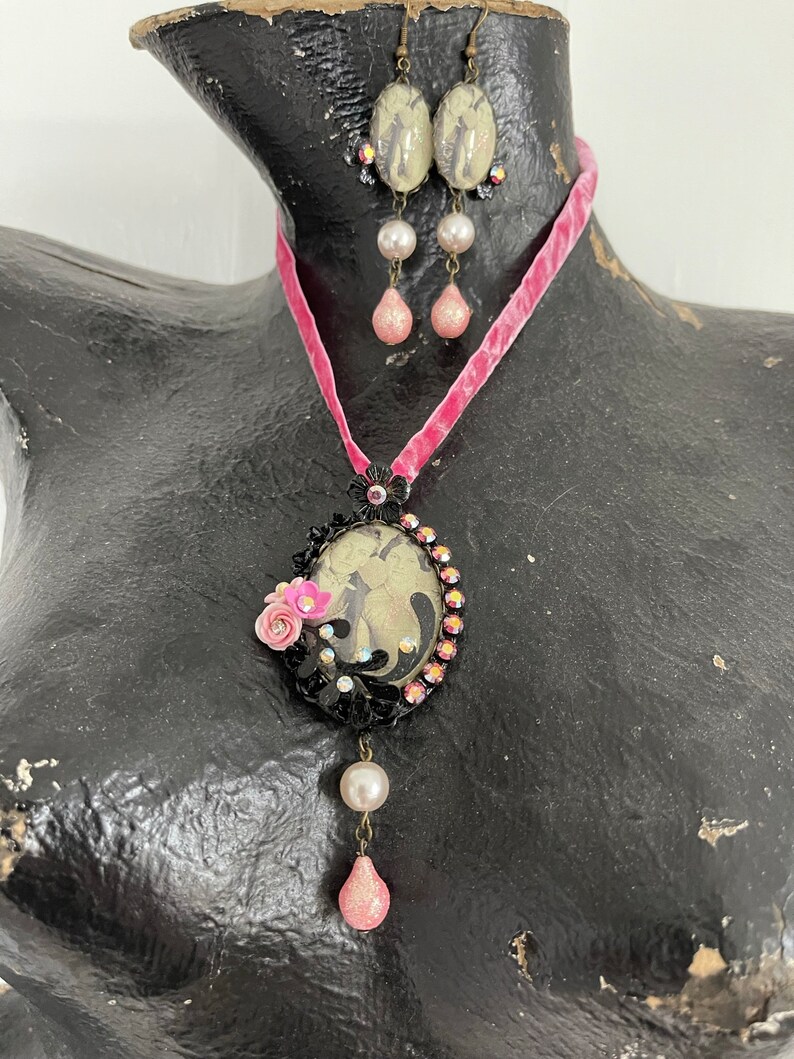 Vintage Image of Civil War Era Couple Pendant Necklace and Earrings SET ...