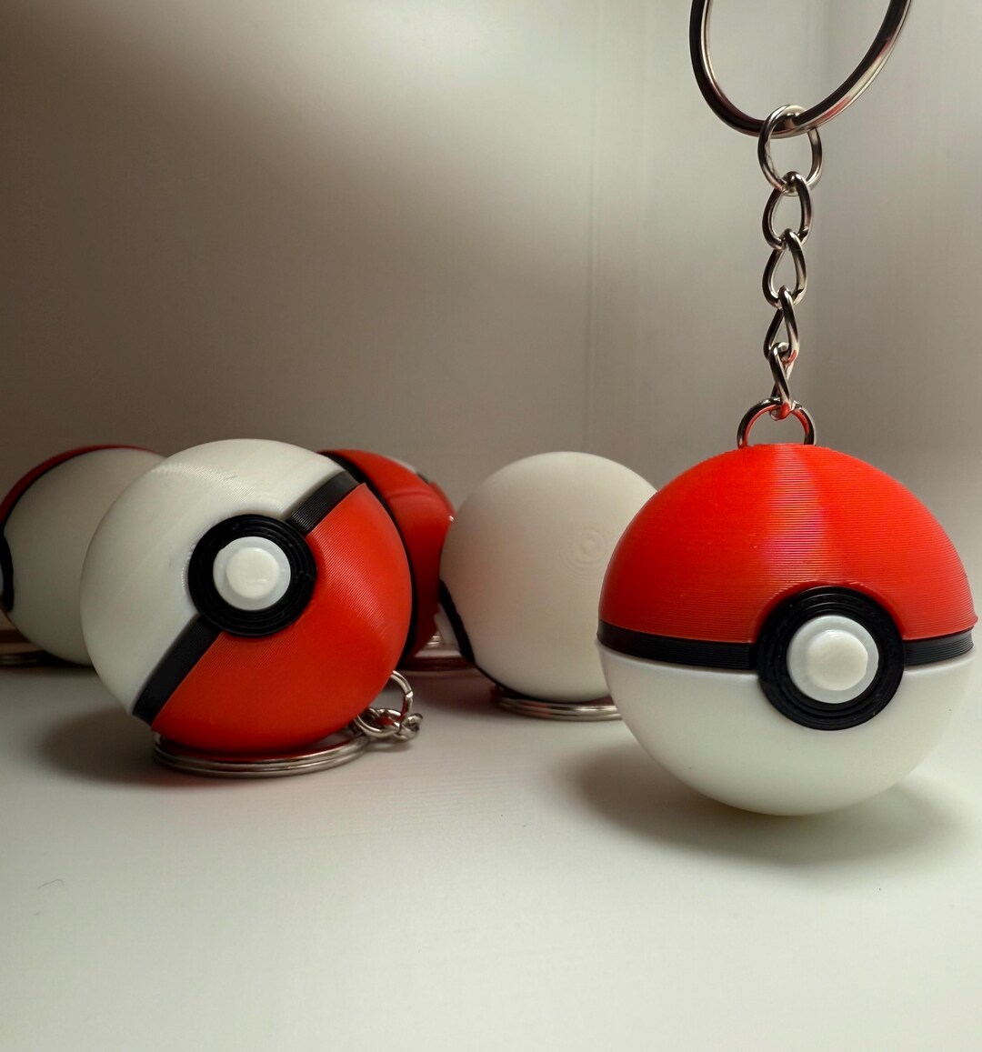 Pokéball Keychain – 3D Printed Pokémon-inspired Keychain | Gamer Gift ...