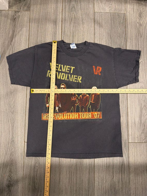 The 2007 Velvet Revolver Re-evolution Tour Black T-Sh… - Gem