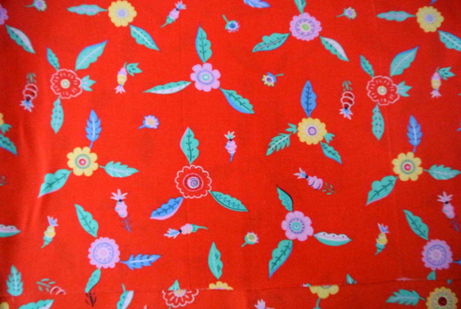 Vintage 1980s Fabric in Highquality Prewashed Cotton With Larger ...