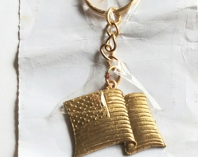 Key Chain American Flag Gold Tone Veterans of Foreign Wars of the ...