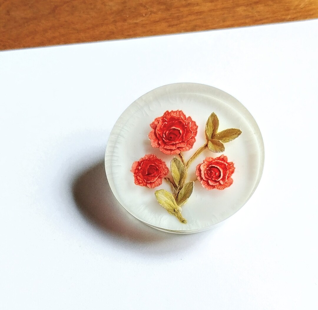 Flower Brooch Broche Pin Round Lucite Redorange White Vintage - Etsy