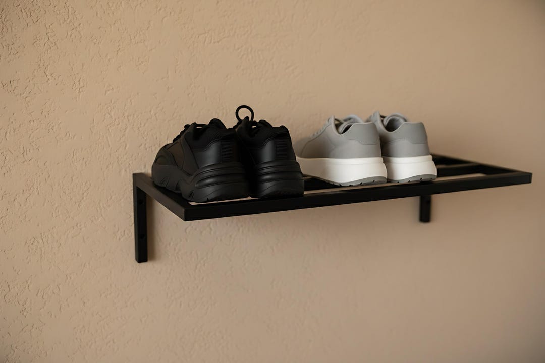 Wall Mounted Metal Shoe Shelf for Entryway, Industrial Shoe Rack ...