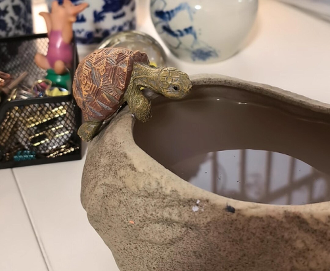 Turtle Pot Hanger, Realistic Tortoise Planter Climber Figurine, Garden ...