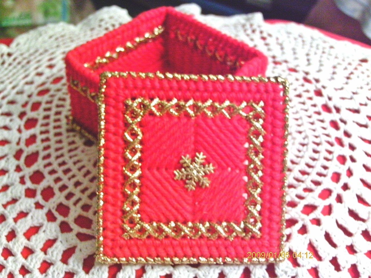 Red and Gold Snowflake Trinket Box - Etsy