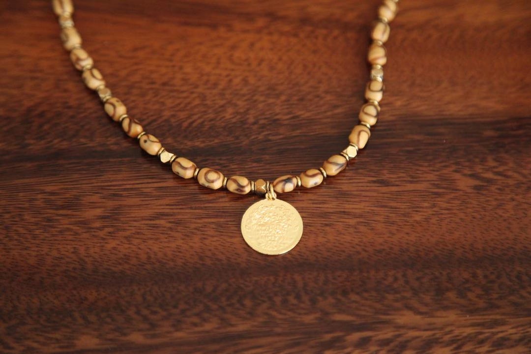 Qazwan Lira Necklace - Etsy