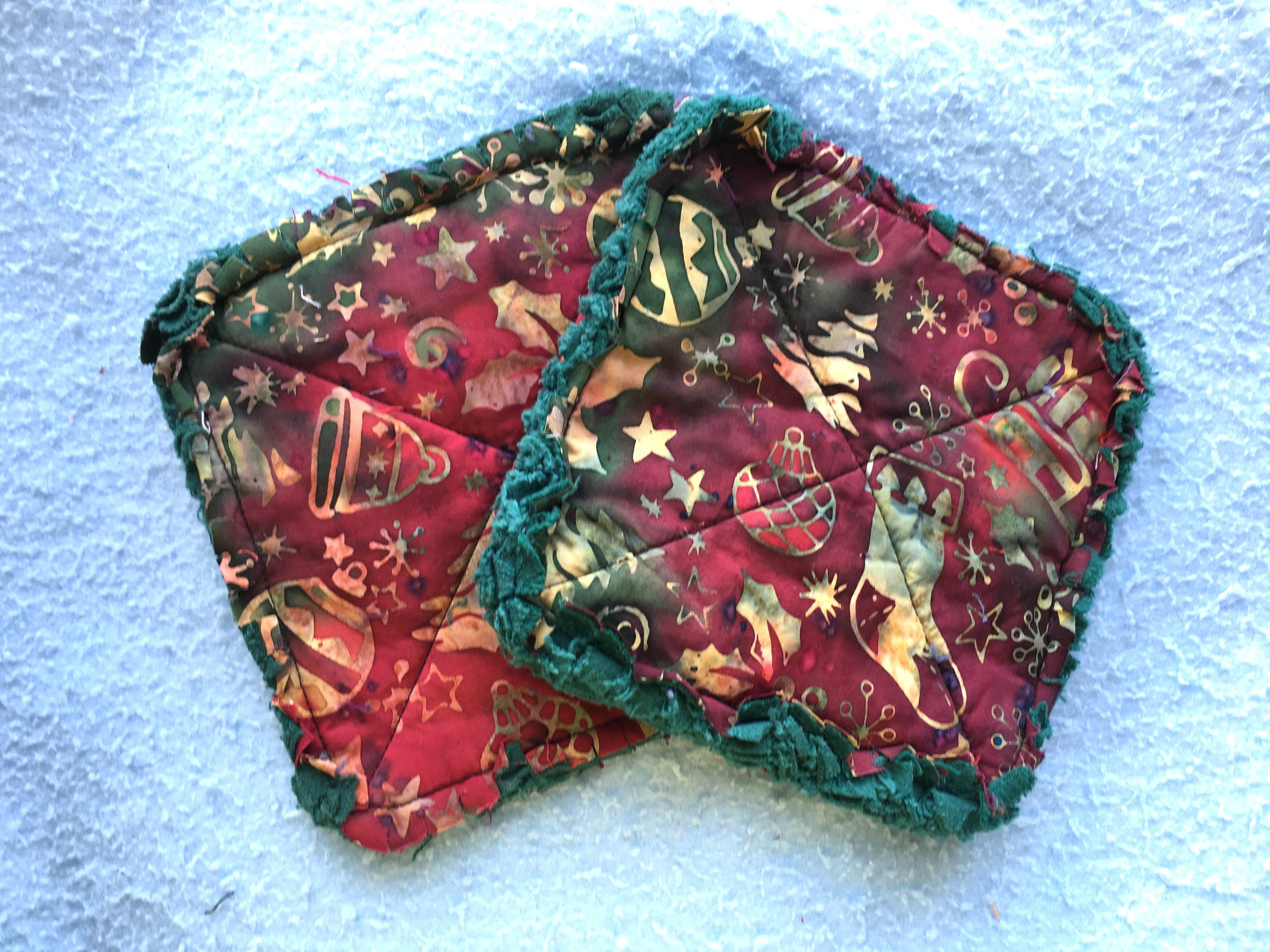 Pair of Handmade Rag Quilt Pot Holders, Christmas Prints Retro Trees ...
