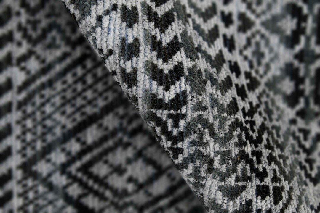 Metropolis Collection by Saraswatirugs Carpet, Hand-knotted Modern ...