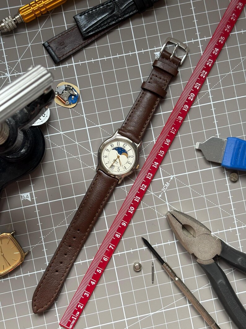 80's Men's Vintage Moon Phase Watch - Escom Phi - Etsy