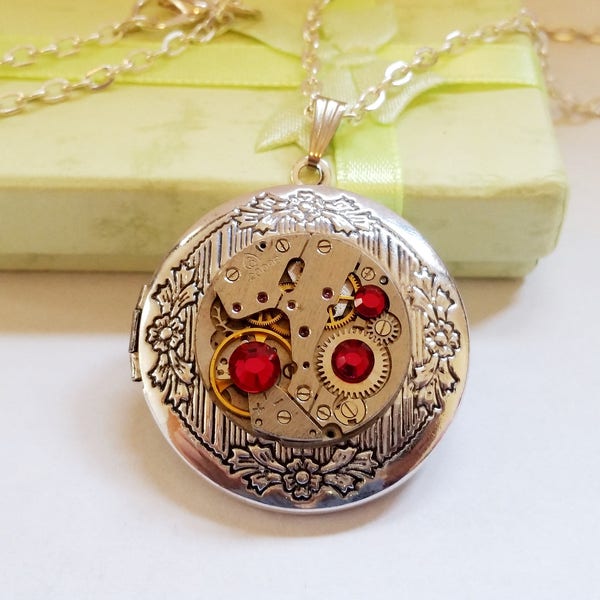 Clock Locket - Etsy