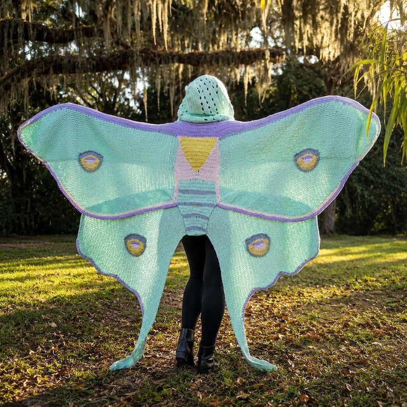 Luna Moth Crochet Cloak Pattern, Adult Butterfly Wing Shawl Tutorial ...