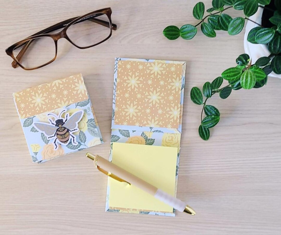 Floral Post-it Note Holders - Set of 2 | Spring Desk Decor | Handmade ...