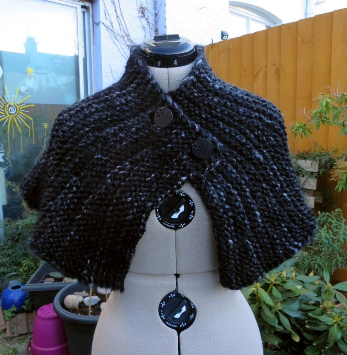 Ode to Outlander hand knit capelet wool shawl knitted in Gypsy | Etsy