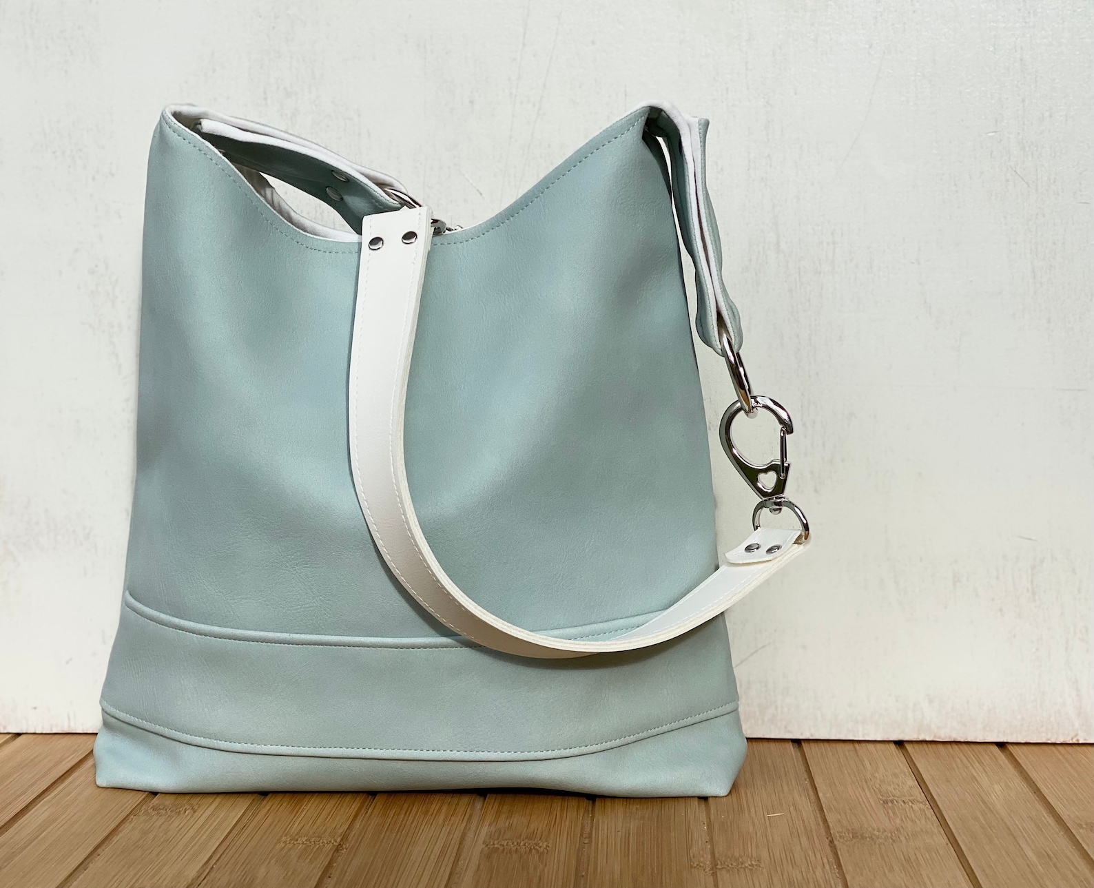 Small Pale Blue Handbags | semashow.com