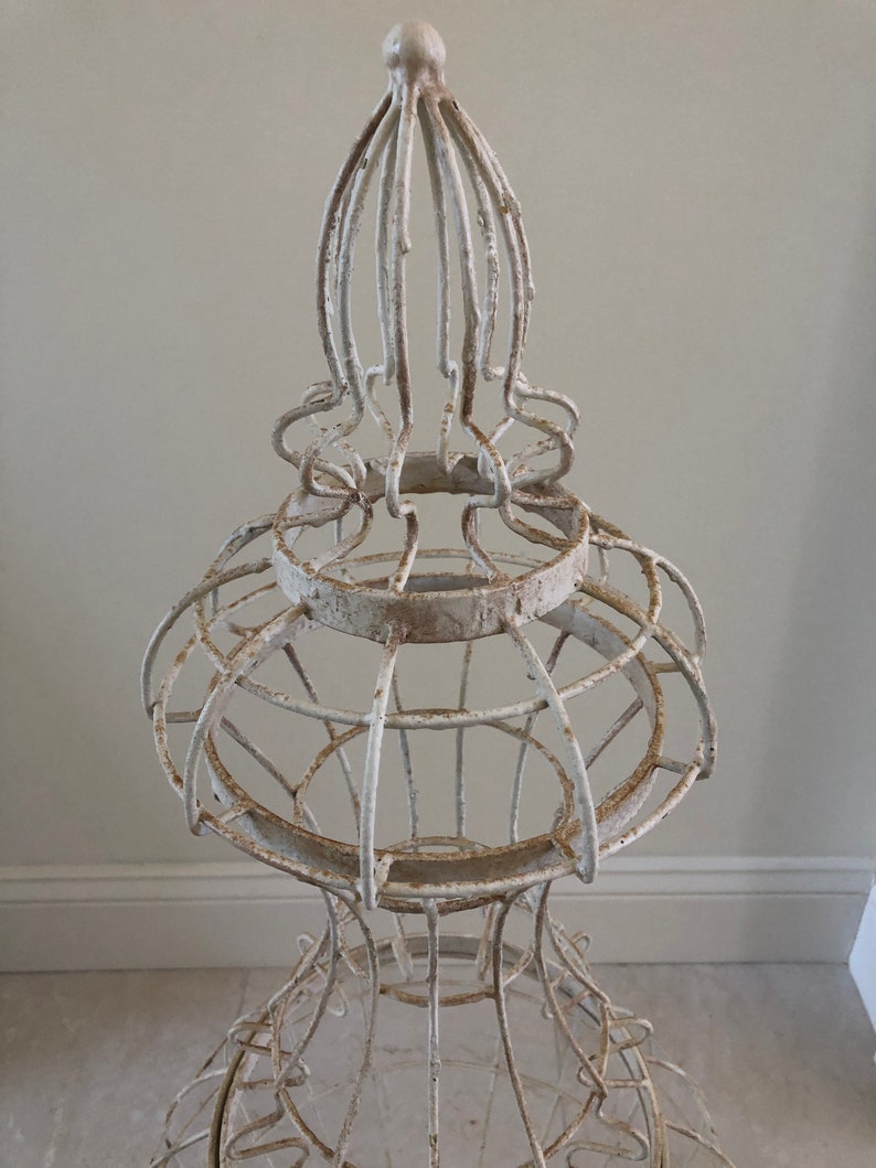 Shabby Vintage Large Metal Topiary Frame *make Offer* - Etsy