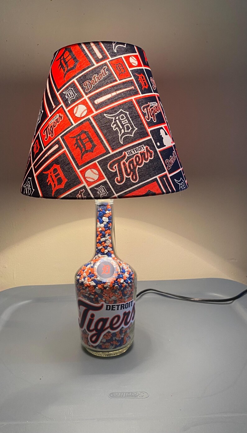 Detroit Tigers Bottle Lamp: Handcrafted Man Cave Desk Decor - Etsy