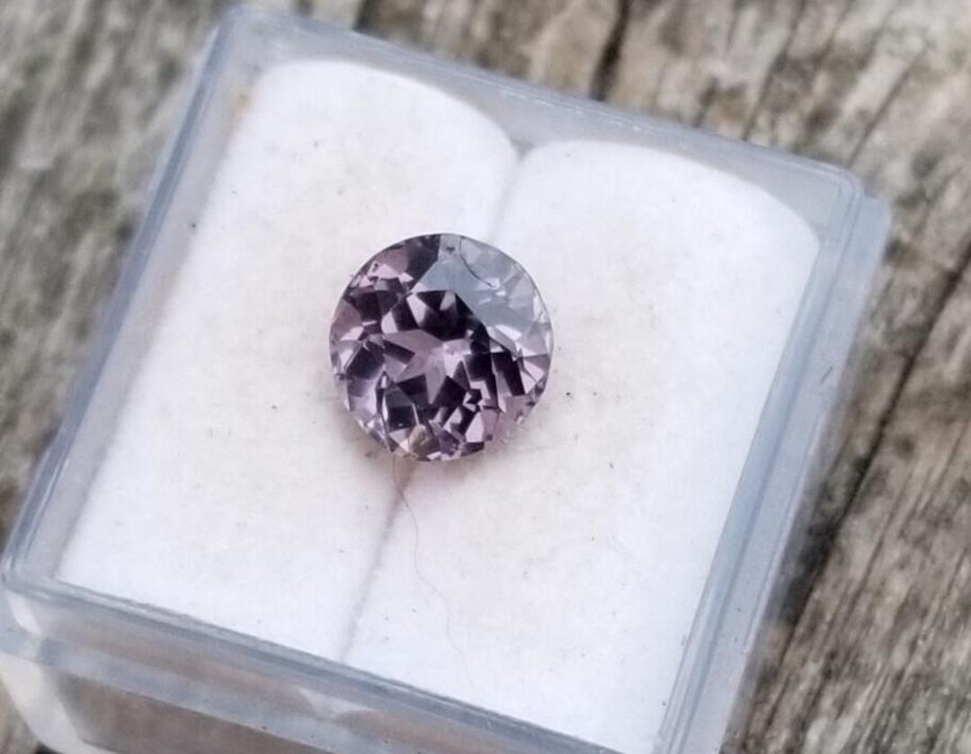 Violet Purple Ceylon Spinel, Round Cut Gemstone (7.4mm, 2.08 Cts) - Etsy