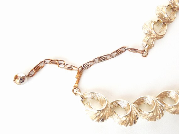 Signed Lisner Necklace Vintage Mid-Century Choker Gol… - Gem