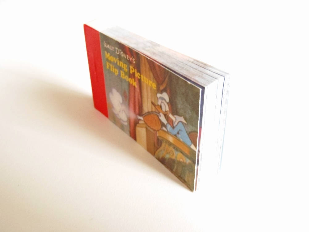 Collectibles One Walt Disney Productions Flip Book Small Animation ...