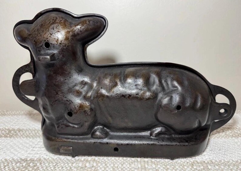 Vintage Griswold Cast Iron Lamb Cake Mold: Easter Baking, Farmhouse ...