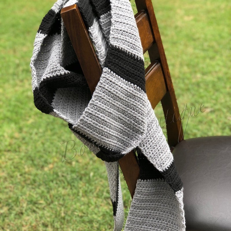 Gru Scarf - Etsy