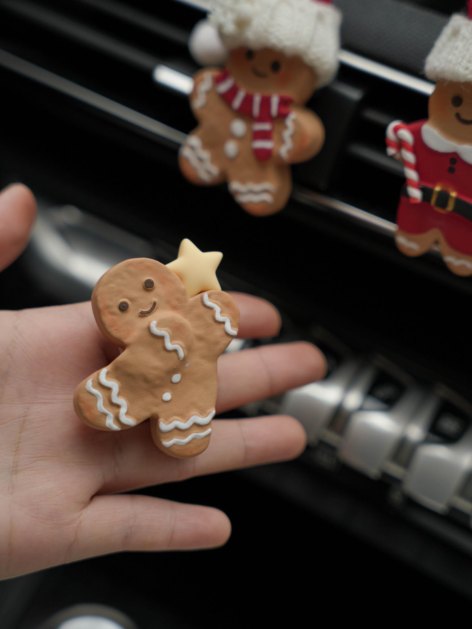 Cute Gingerbread Man Car Diffuser Charm: Christmas Ornament With ...