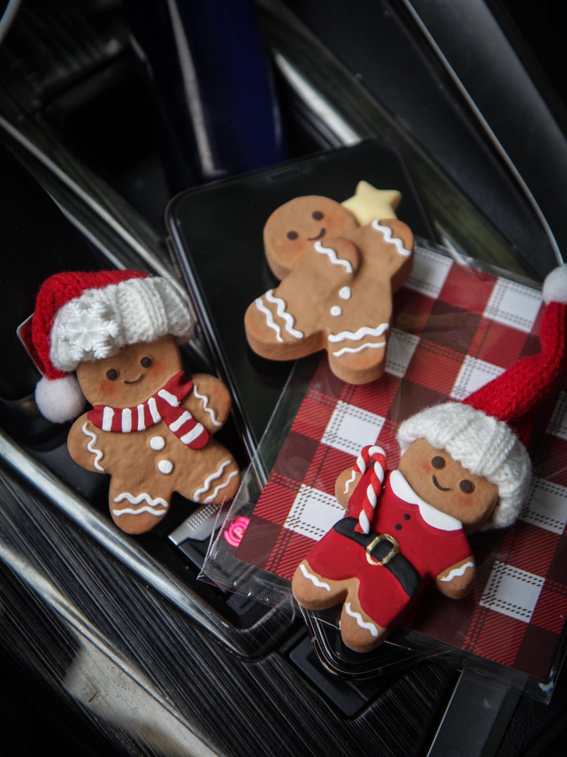 Cute Gingerbread Man Car Diffuser Charm: Christmas Ornament With ...