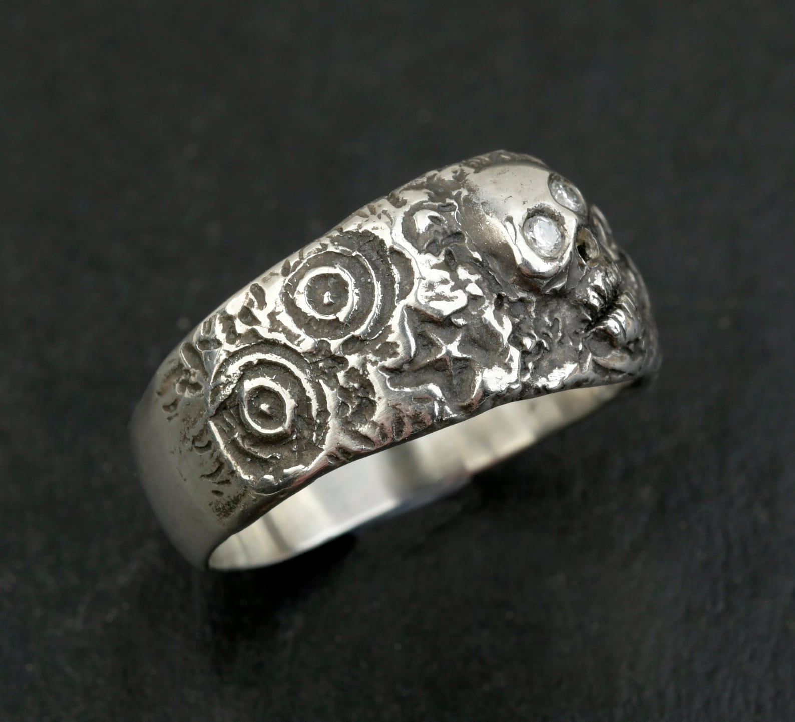 Skull Ring Women's Custom Silver Skull Ring With Diamonds - Etsy