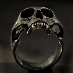 Vampire Skull Ring, Angry Eyes, Silver Skull Ring, Dracula Ring, Rocker ...