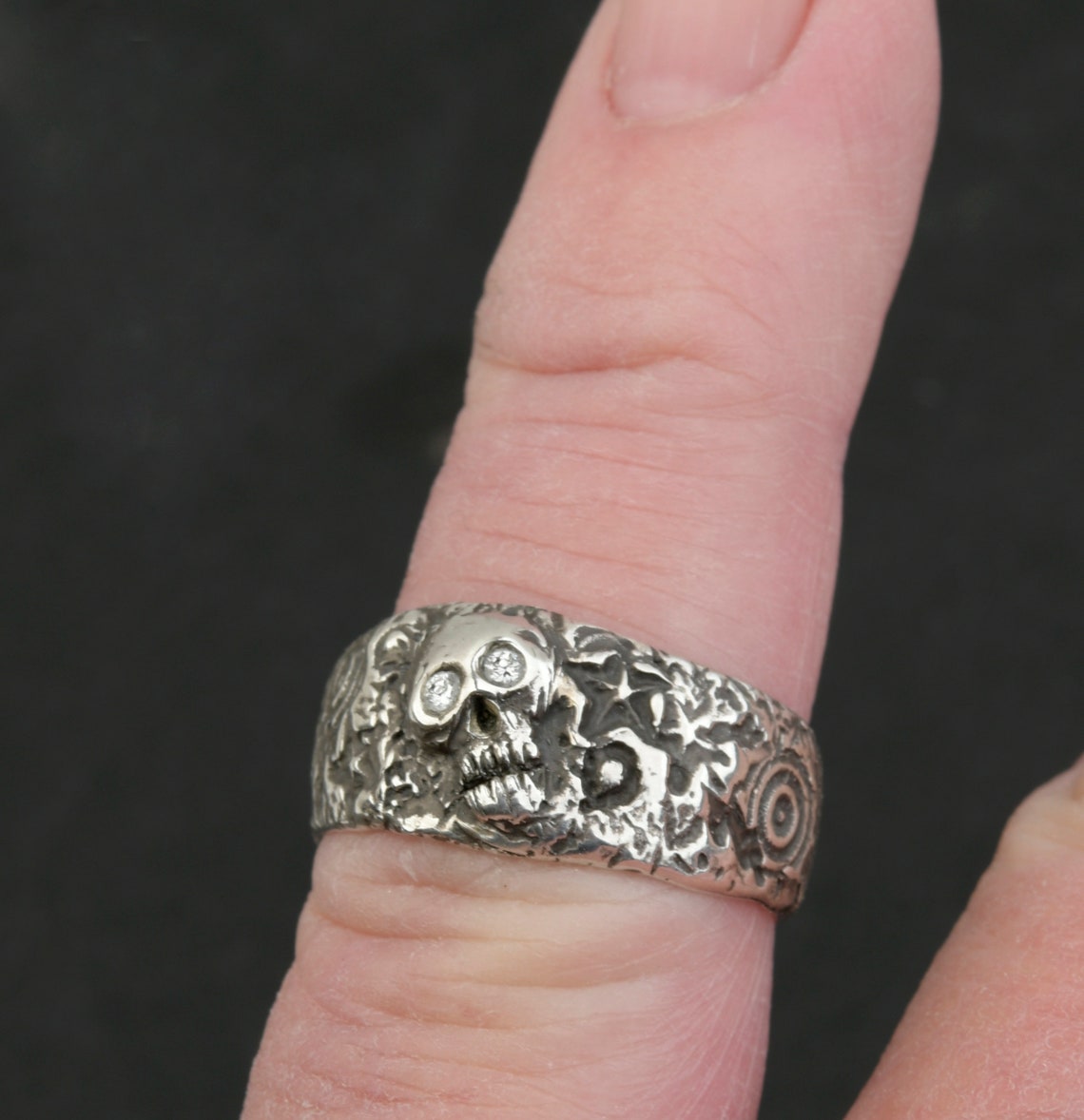 Skull Ring Women's Custom Silver Skull Ring With Diamonds - Etsy