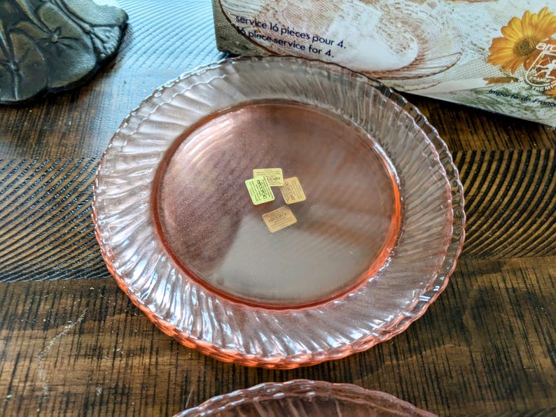 Vintage Arcoroc Rosaline Pink Swirl Dinnerware Set - 16 Piece French ...