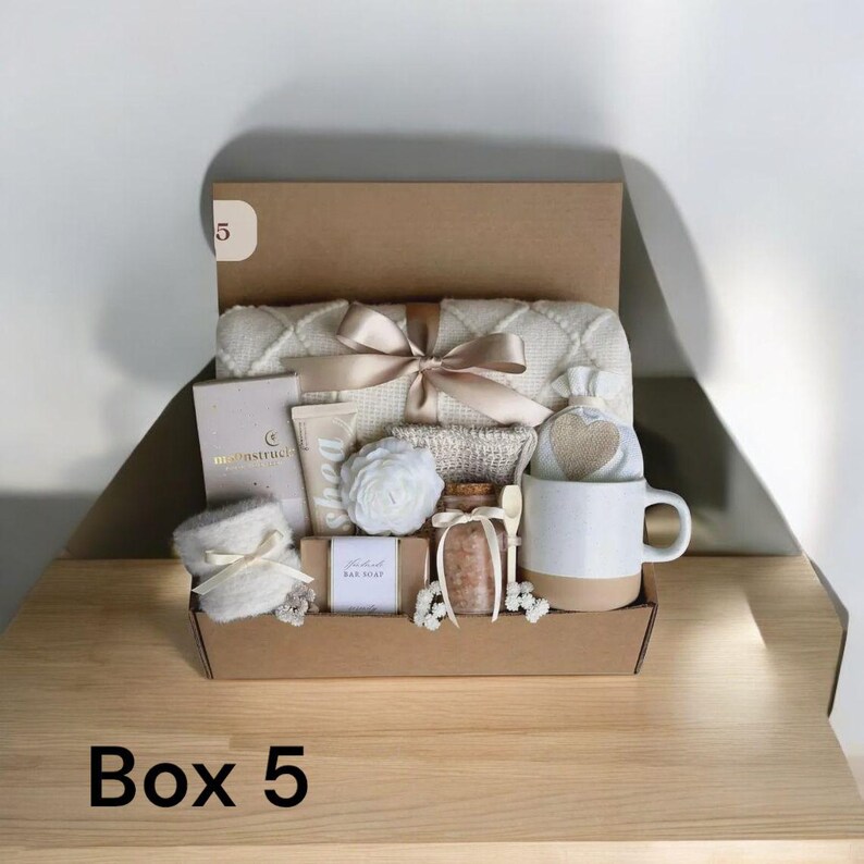 Classy Gift Basket for Women , Cozy Gift Box With Blanket, Socks ...