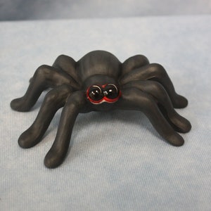 Black Spiders, Hand-painted Ceramic Spiders, Spiders With Red Eyes ...