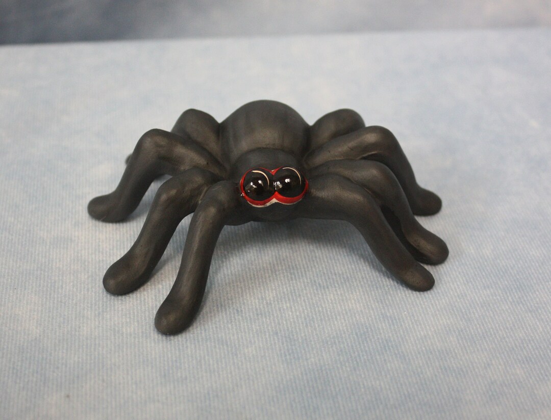 Black Spiders, Hand-painted Ceramic Spiders, Spiders With Red Eyes ...