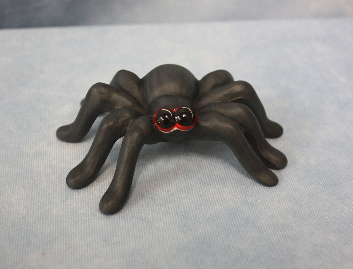 Black Spiders Hand-painted Ceramic Spiders Spiders With Red - Etsy