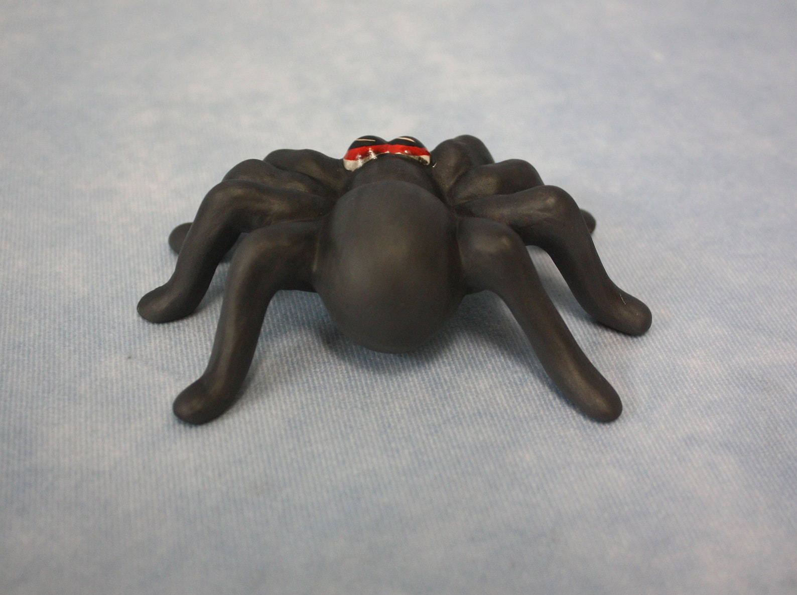 Black Spiders Hand-painted Ceramic Spiders Spiders With Red - Etsy