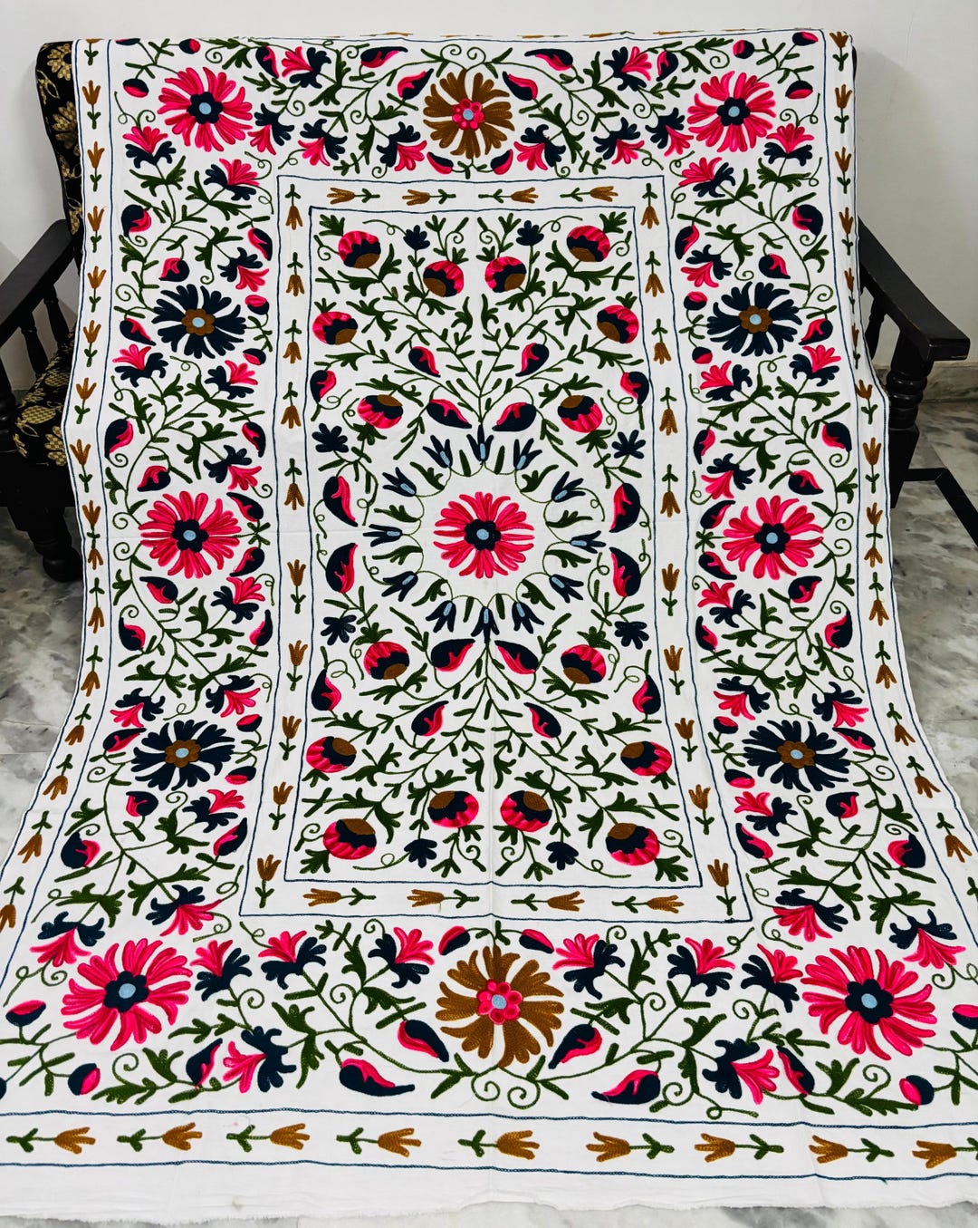 Handmade Uzbek Suzani Bedspread: Boho Cotton Embroidery 90x60 - Etsy