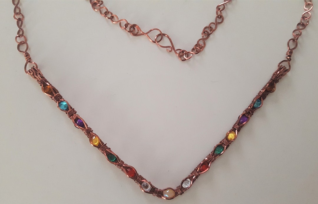 Channel Set V Shaped Necklace - Etsy