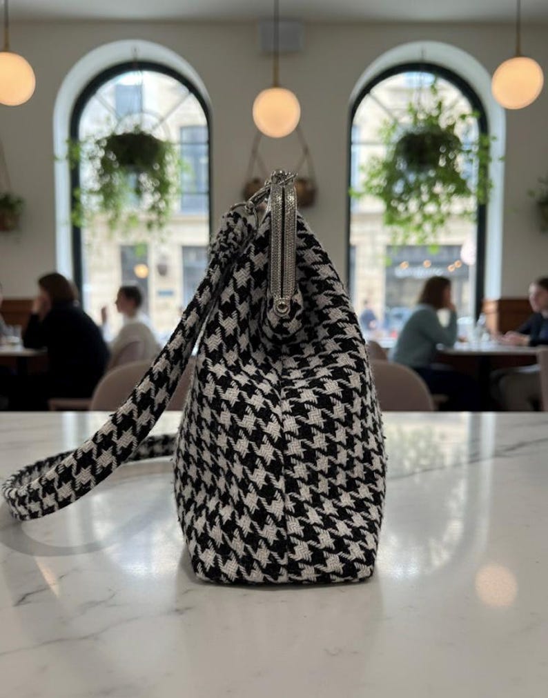 Maroon Houndstooth Frame Clutch, Parisian Chic Tweed Evening Bag With ...