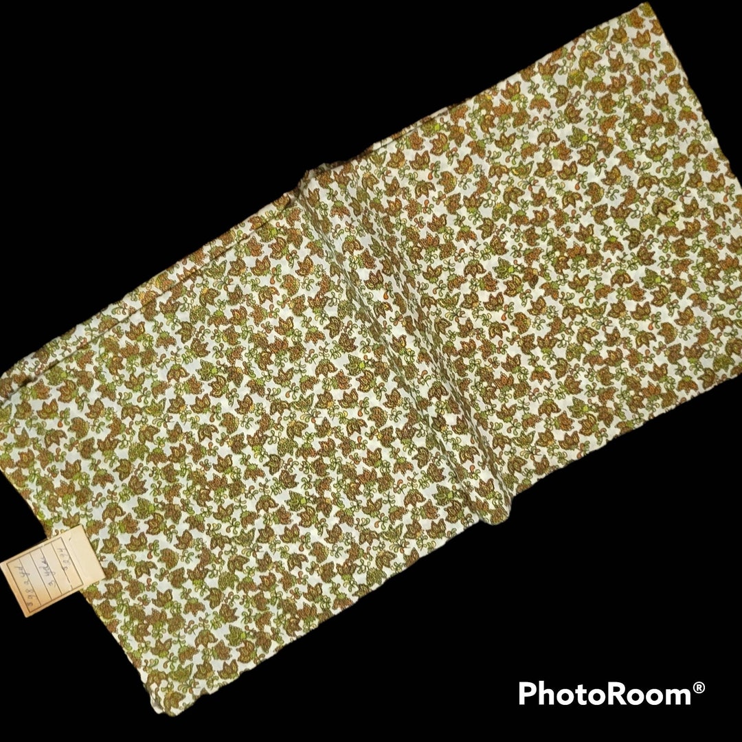 Vintage 1950s to Early 1960s Small Paisley Print Cotton.unused. Folded ...