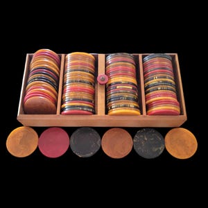 Vintage Bakelite Poker Chips. 91 Chips. Wooden Tray. Marbled. Red ...