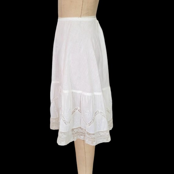 Victorian Closed Drawers. Wide Leg Bloomers. Underpin… - Gem