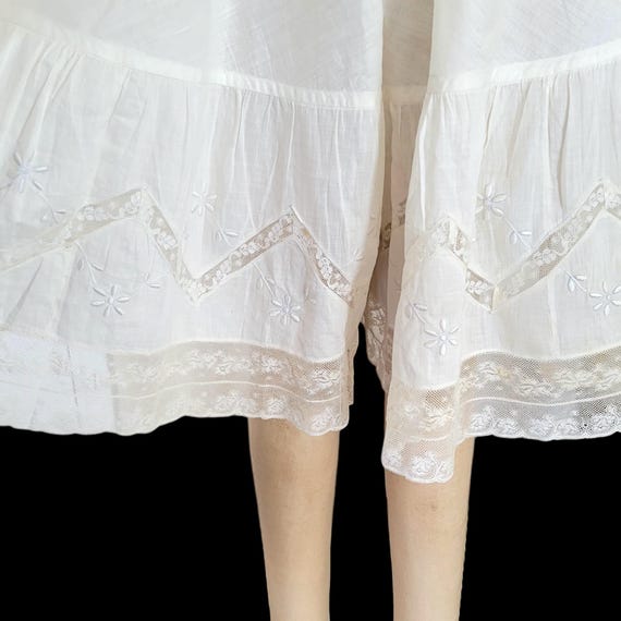 Victorian Closed Drawers. Wide Leg Bloomers. Underpin… - Gem