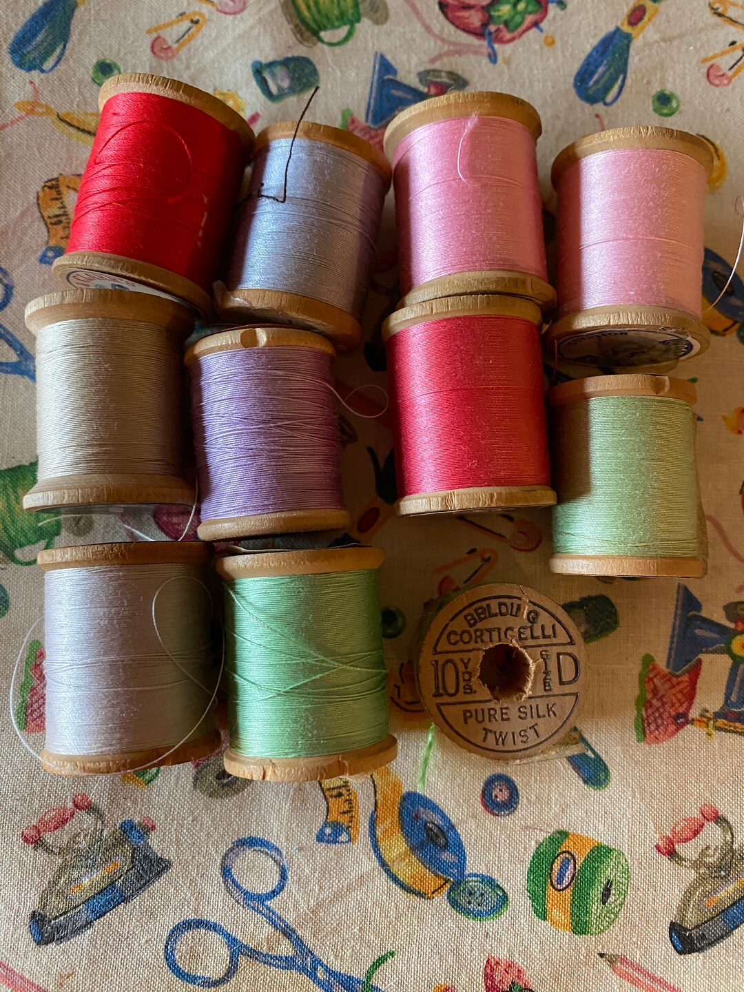 Vintage Wood Spools of Thread, Sewing Supply - Etsy