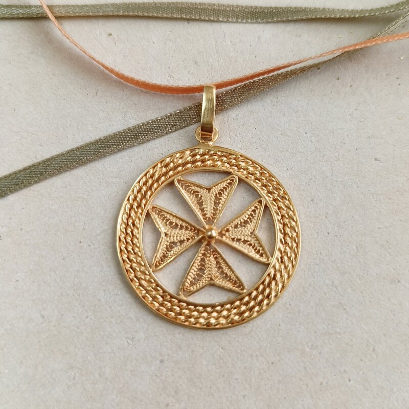 Maltese Necklace - Etsy